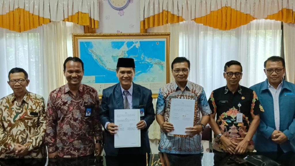 FKIP UNS dan Cadisdik Wilayah V Jawa Tengah Tandatangani Kerjasama untuk Meningkatkan Kualitas ...